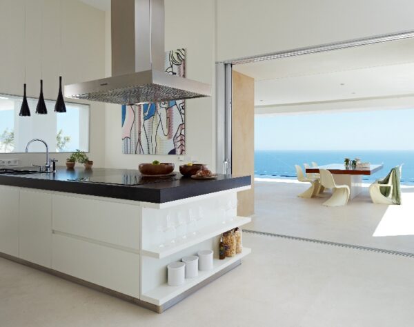 Modern Villa Brings Elegance to Ibiza
