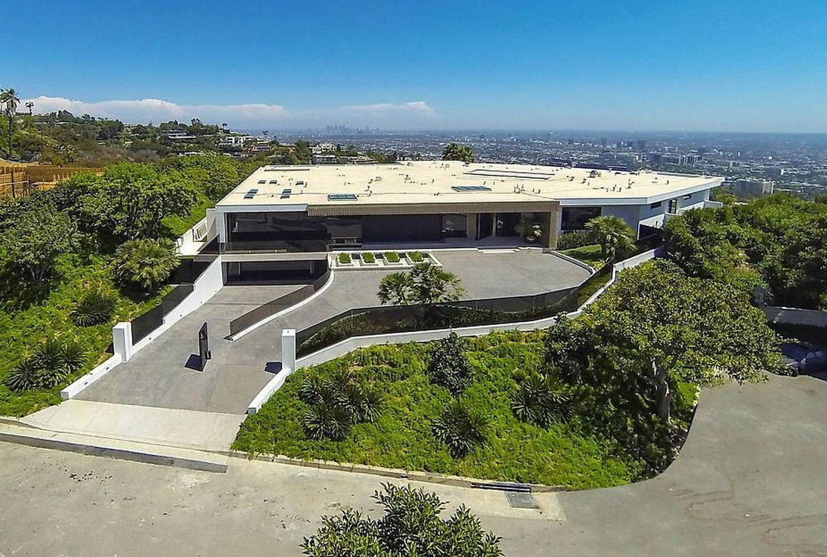 Look Inside Minecraft Creator’s Stunning Beverly Hills HomeInterior ...