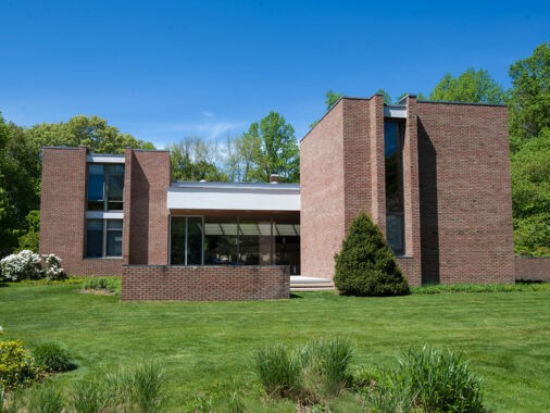 The Dana House is a Mid-Century Marvel in Connecticut
