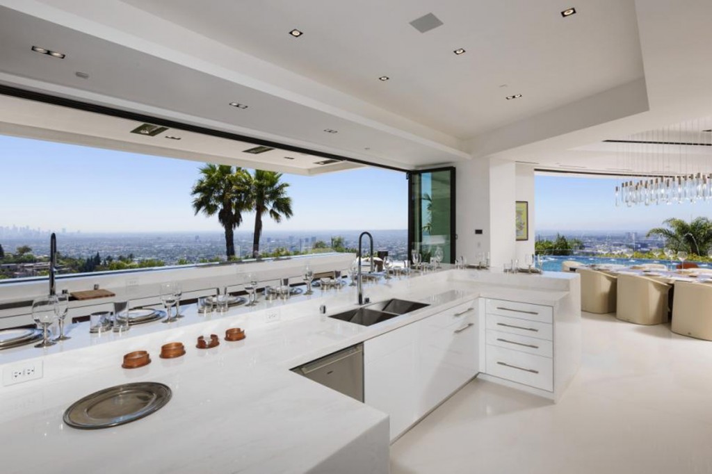 slick-white-kitchen | Interior Design Ideas