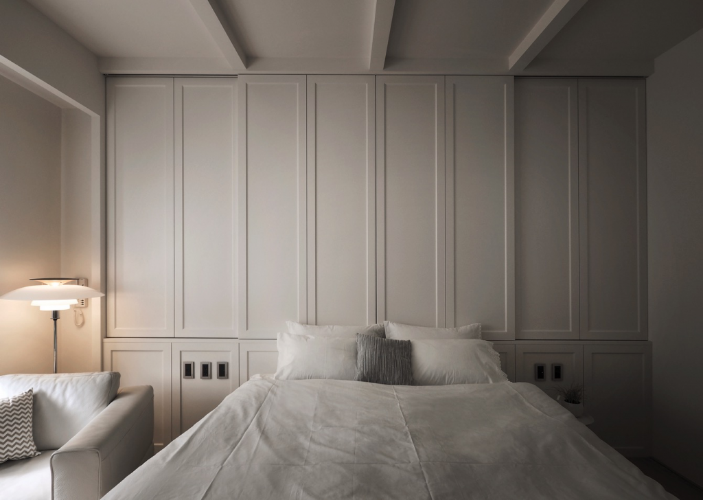 white-bedroom-design | Interior Design Ideas