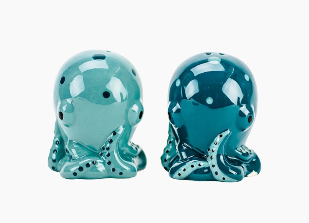 51 Unique Salt & Pepper Shakers To Spice Up Your Table