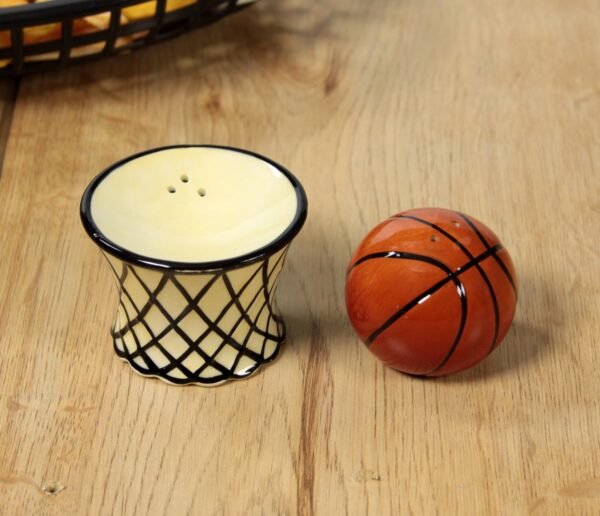51 Unique Salt & Pepper Shakers To Spice Up Your Table