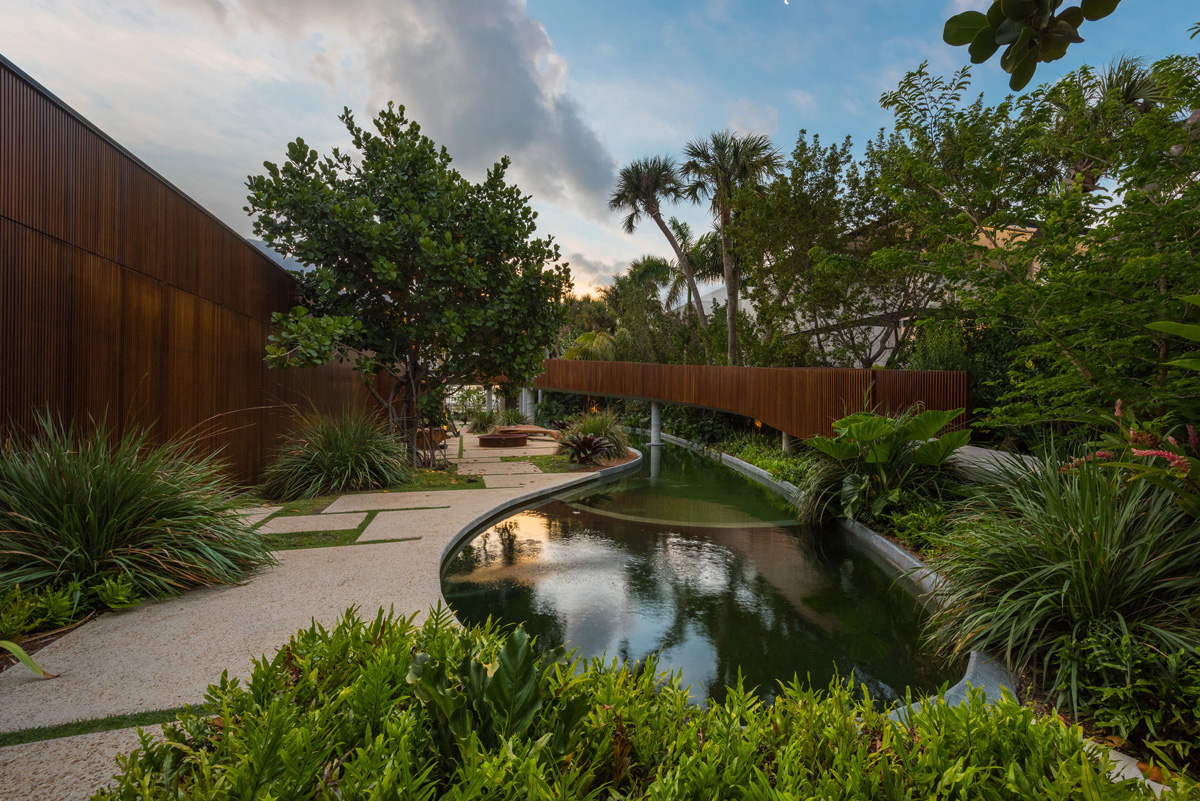 A Luxury Miami Beach Home With Pools, Natural Lagoons, And A Rooftop ...