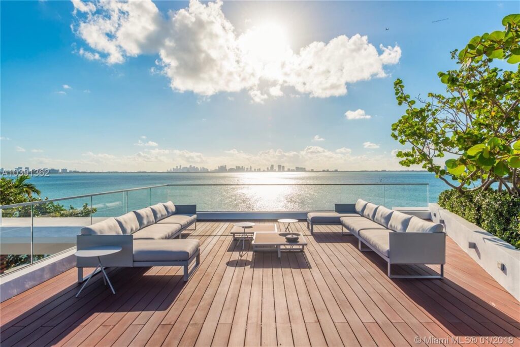 Magnificent Modern Miami Mansion With Ocean Panorama