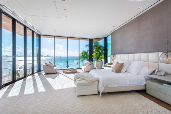 Magnificent Modern Miami Mansion With Ocean Panorama