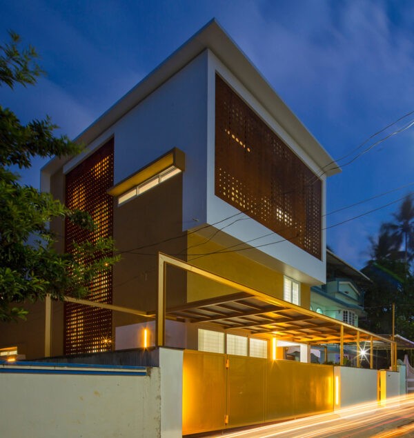 Contemporary architecture narrow lot home | Interior Design Ideas