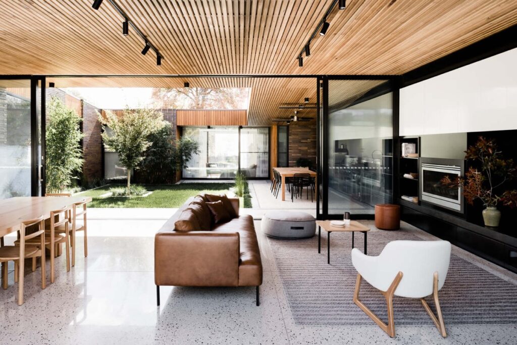51 Captivating Courtyard Designs That Make Us Go Wow