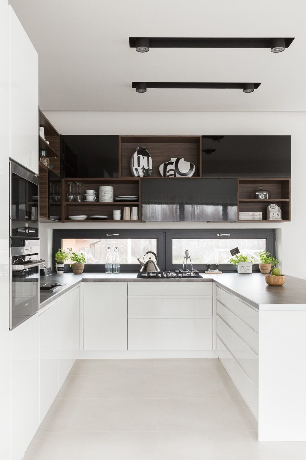 50 Unique U-Shaped Kitchens And Tips You Can Use From Them
