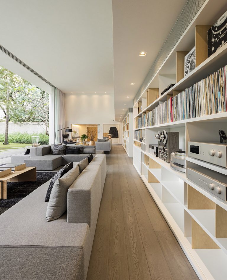Bespoke shelving units | Interior Design Ideas
