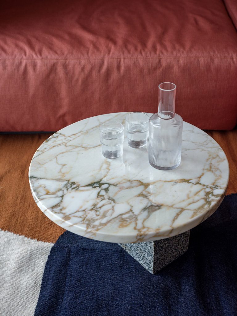 Glass carafe and glasses | Interior Design Ideas