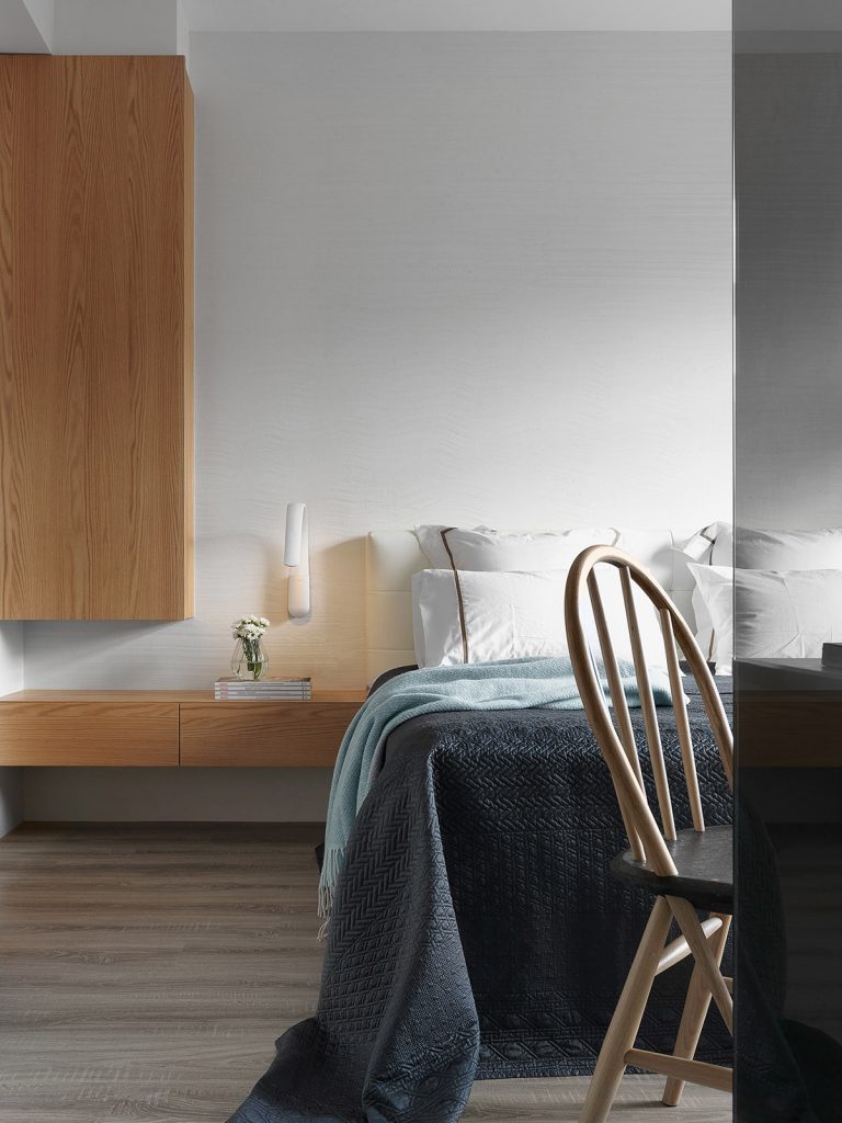 Floating wall units | Interior Design Ideas