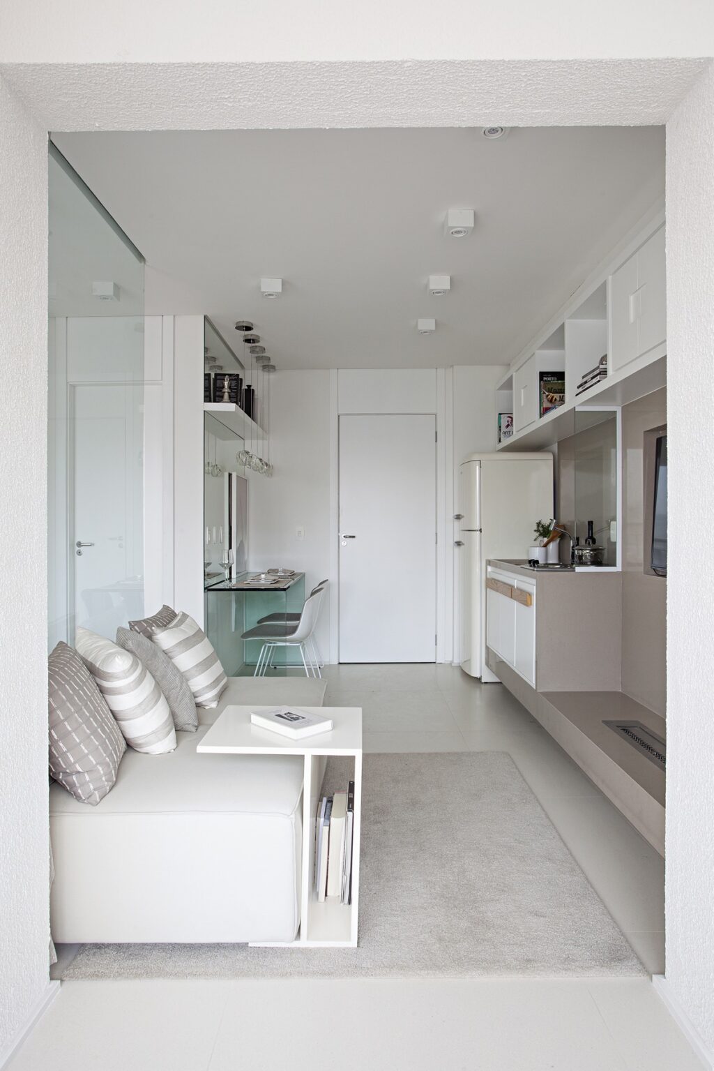 small side table | Interior Design Ideas