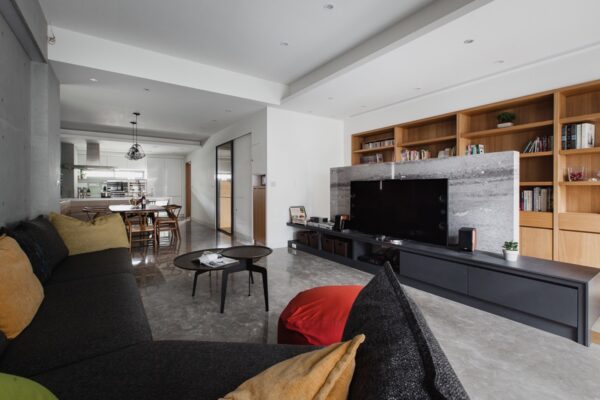 Long media unit | Interior Design Ideas