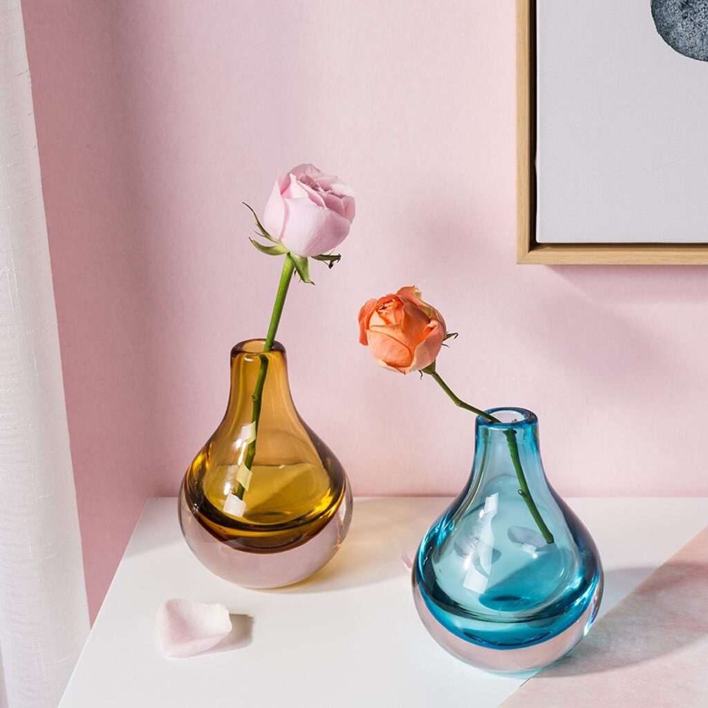 51 Glass Vases To Fill Your Home With Flowers And Delight