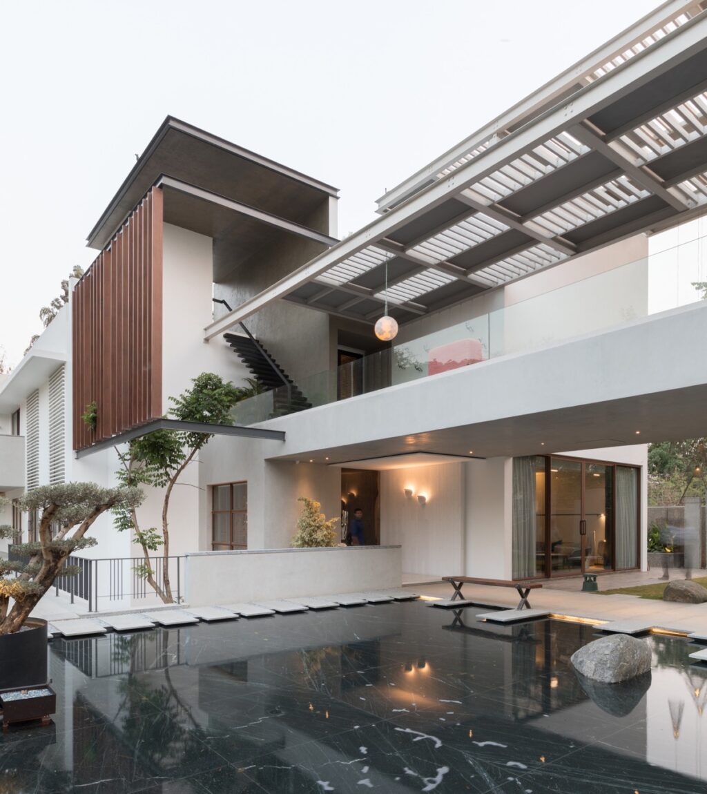 Gorgeous Modern Indian Villas With Courtyards