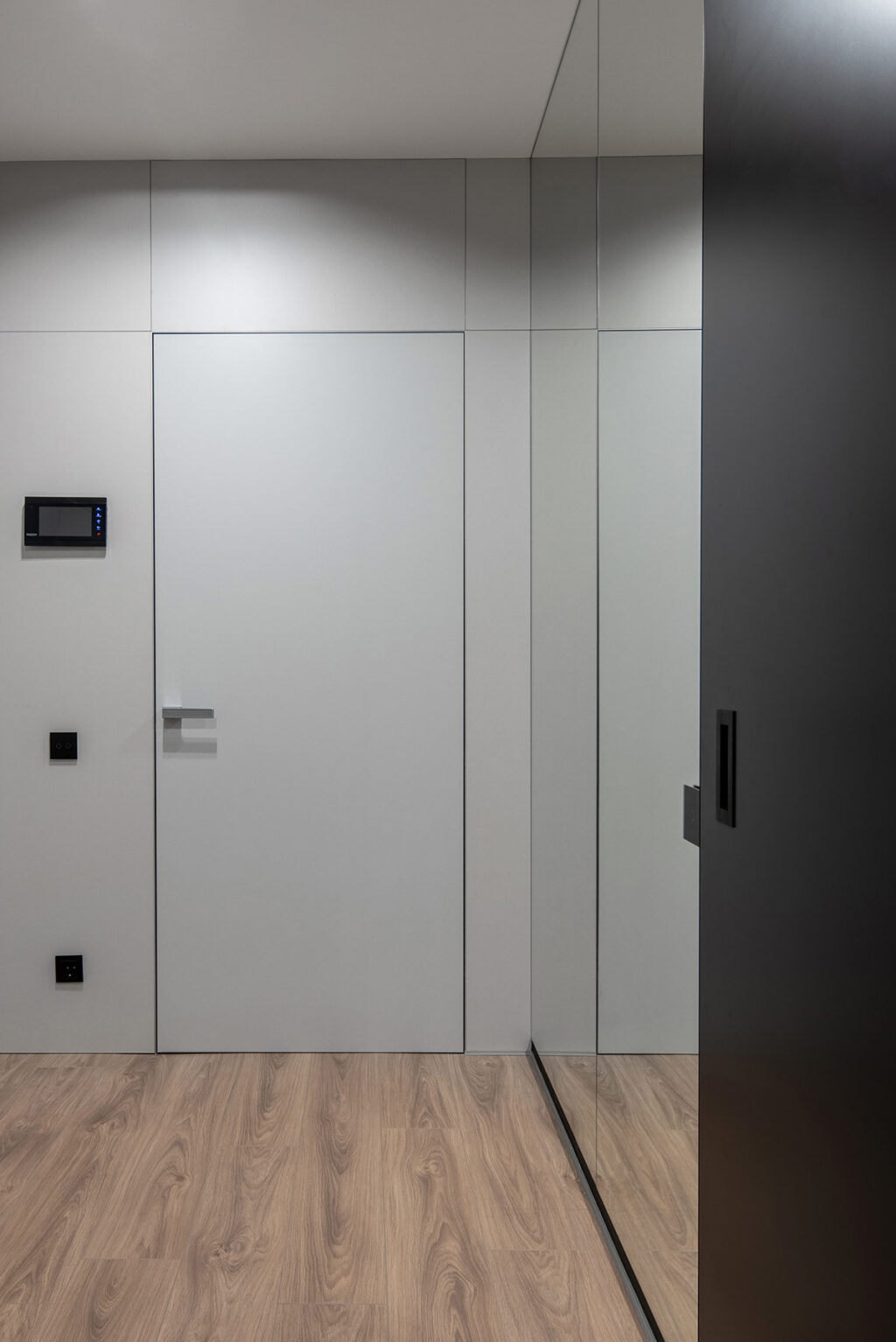 mirrored closets | Interior Design Ideas