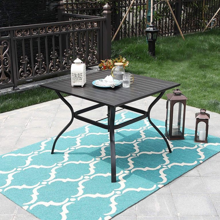 51 Outdoor Dining Tables That Will Wow Your Dinner Guests
