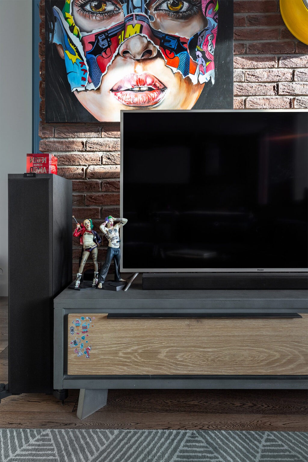 Cool, Edgy And Comic Book Art Filled Interiors