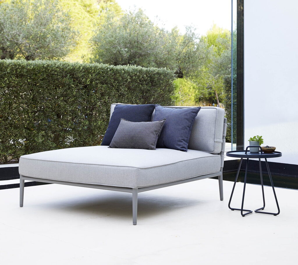 51 Outdoor Daybeds for Indulgent Relaxation Your Way