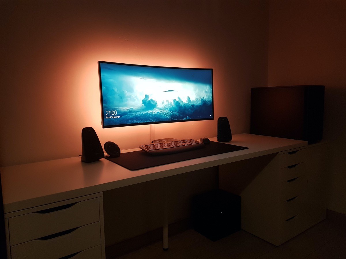 40 Gaming Setups That We Really Like