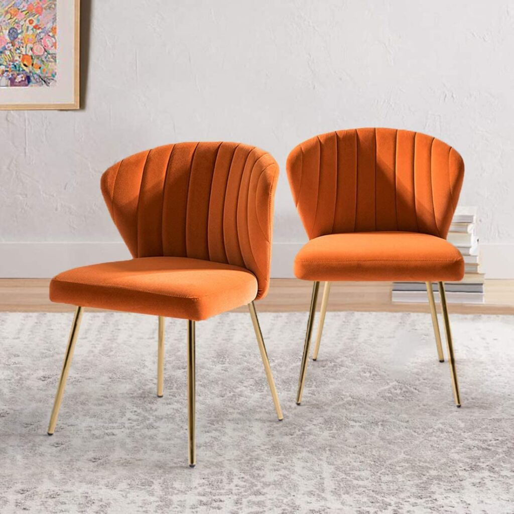 51 Side Chairs with Versatile Placement Possibilities