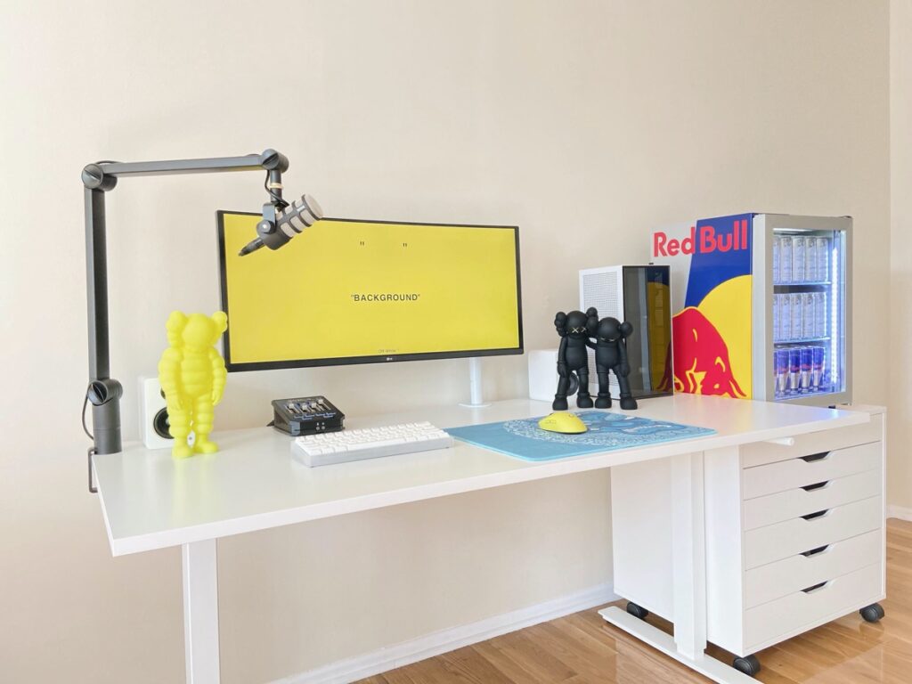 40 Workstation Setups That We Really Like