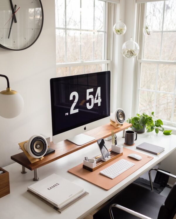40 Workstation Setups That We Really Like