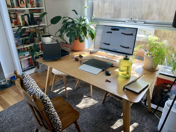 40 Workstation Setups That We Really Like