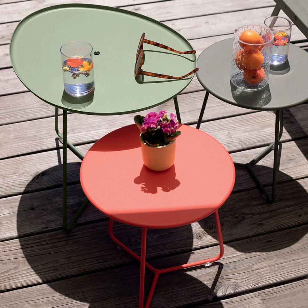 51 Outdoor Side Tables That Will Add Convenience To Your Outdoor Experience