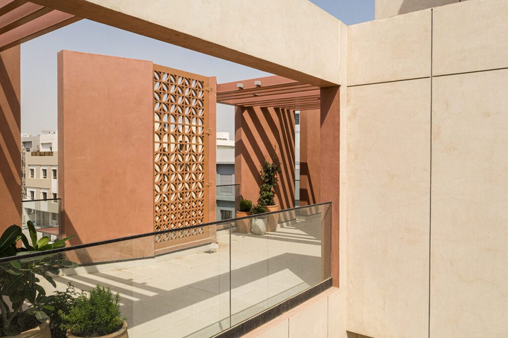 Cutting Through Modern Architecture With Cobogo