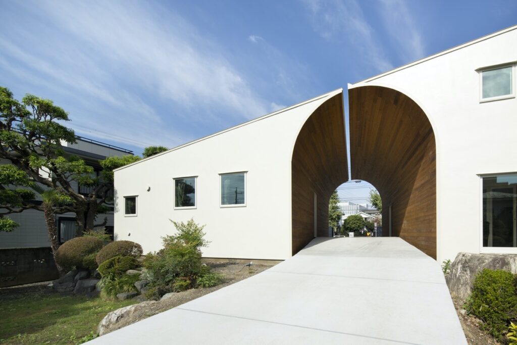 51 Archways That Create Seductive Spaces