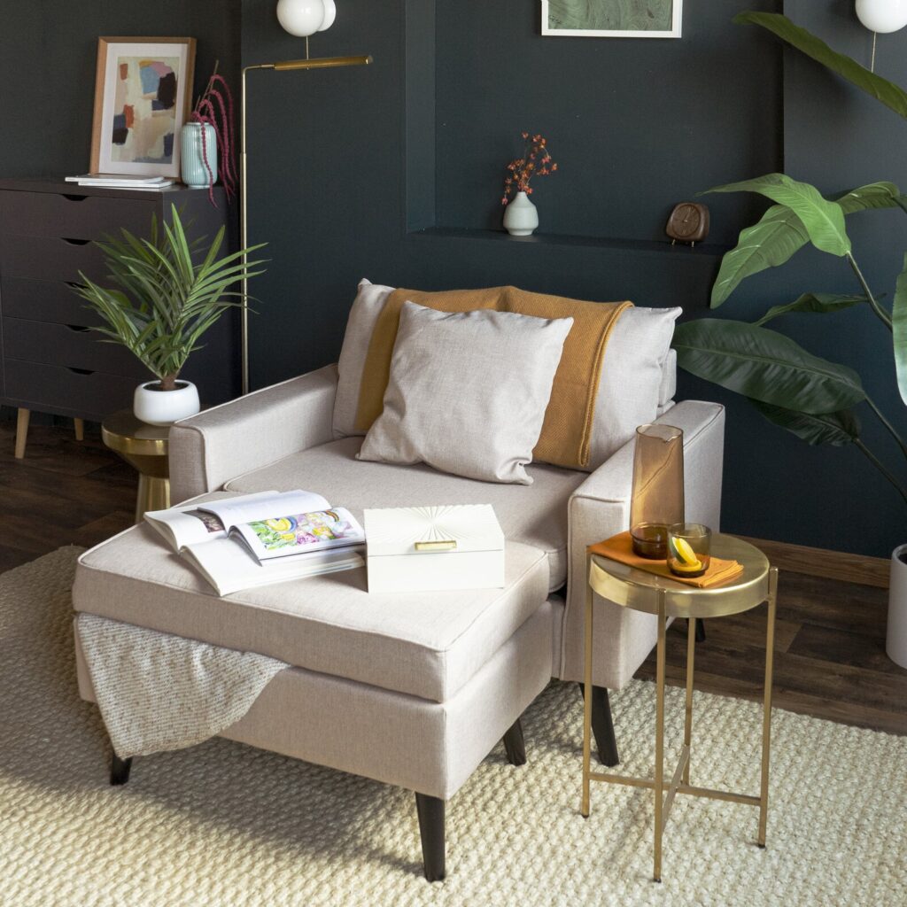 51 Chairs with Ottomans for a Perfect Comfort Pairing