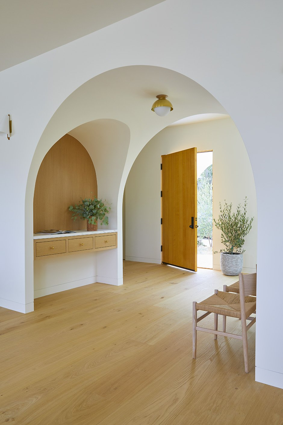 Wide Set Rounded Arch Doorway Interior Design Ideas