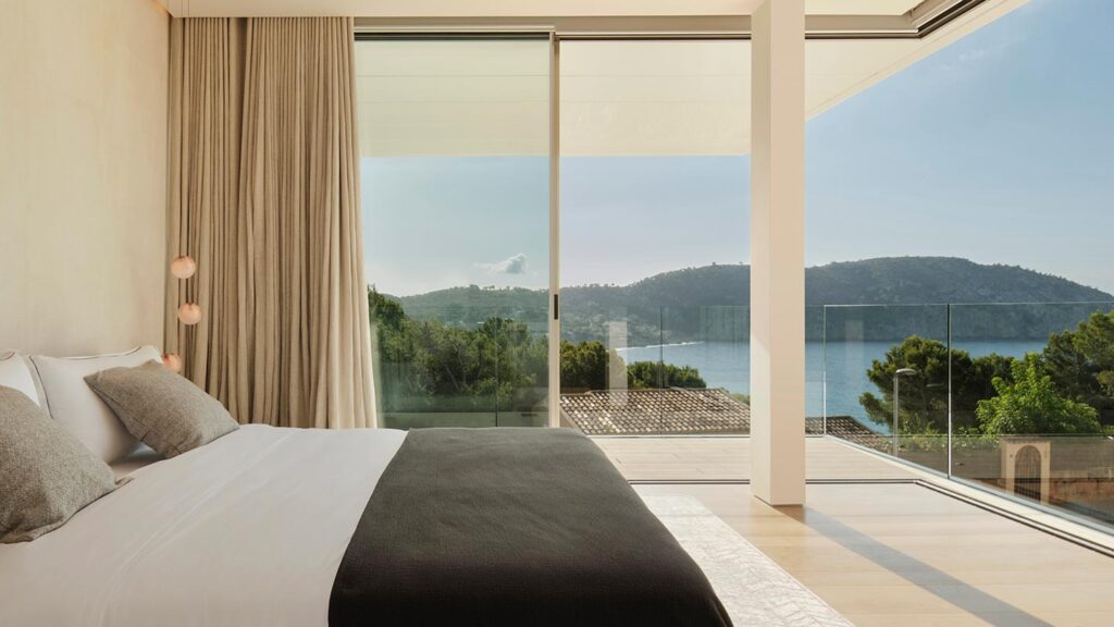 A Modern Waterfront Villa With A Deck To Die For