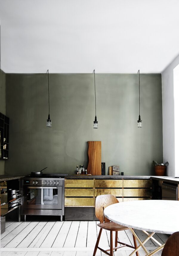 51 Gold Kitchens With Tips And Accessories To Help You Design Yours