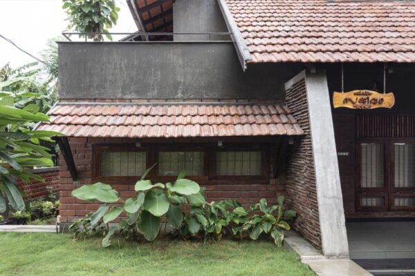 A Traditional Kerala Style House From The South Of India [Video]