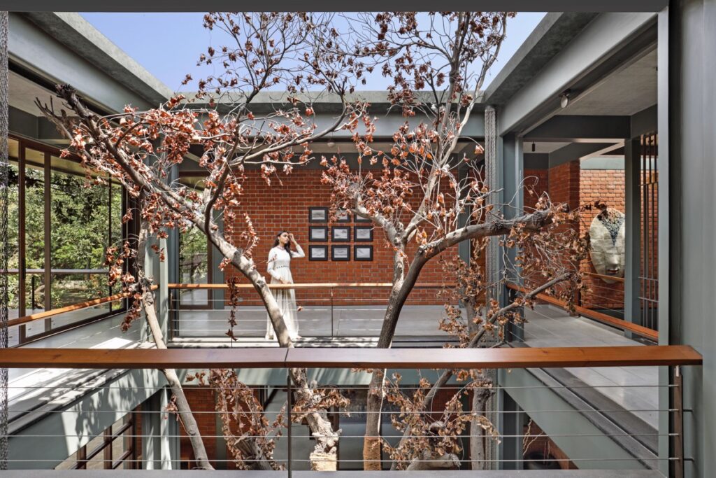 An Exquisite Weekend House In A Sapota Plantation In Northern India [Video]