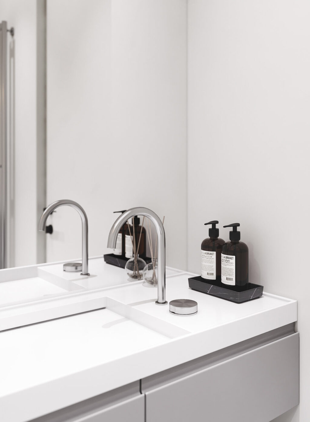 Two Ravishing White Marble Home Interiors With Classical Elements