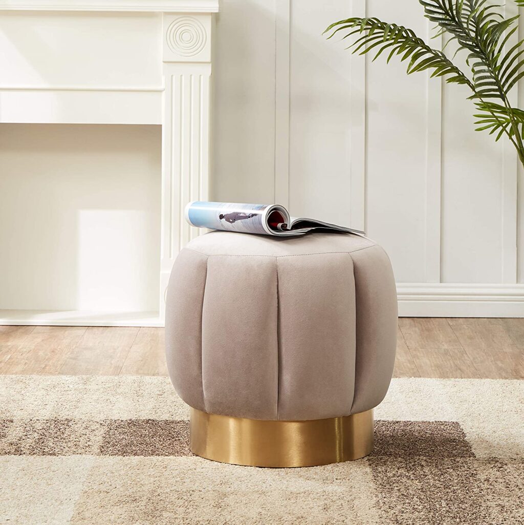 44 Entryway Stools to Make Your Threshold Stylish and Functional