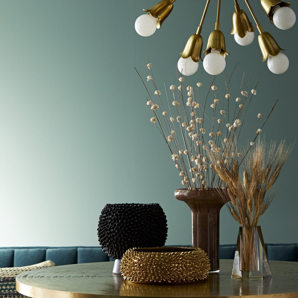 51 Table Centerpiece Ideas to Spice Up Any Surface