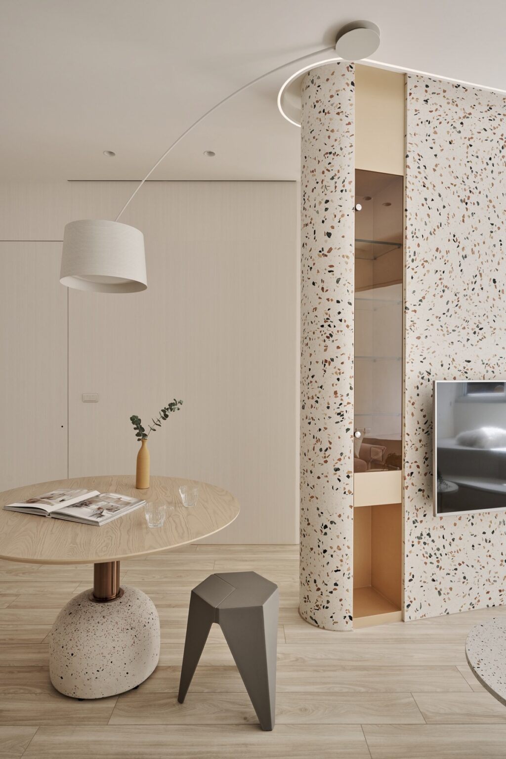 Happy Home Interiors With Relaxed Muted Decor