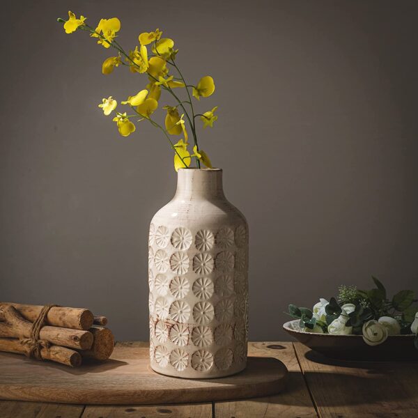 51 Ceramic Vases to Spice Up Any Surface