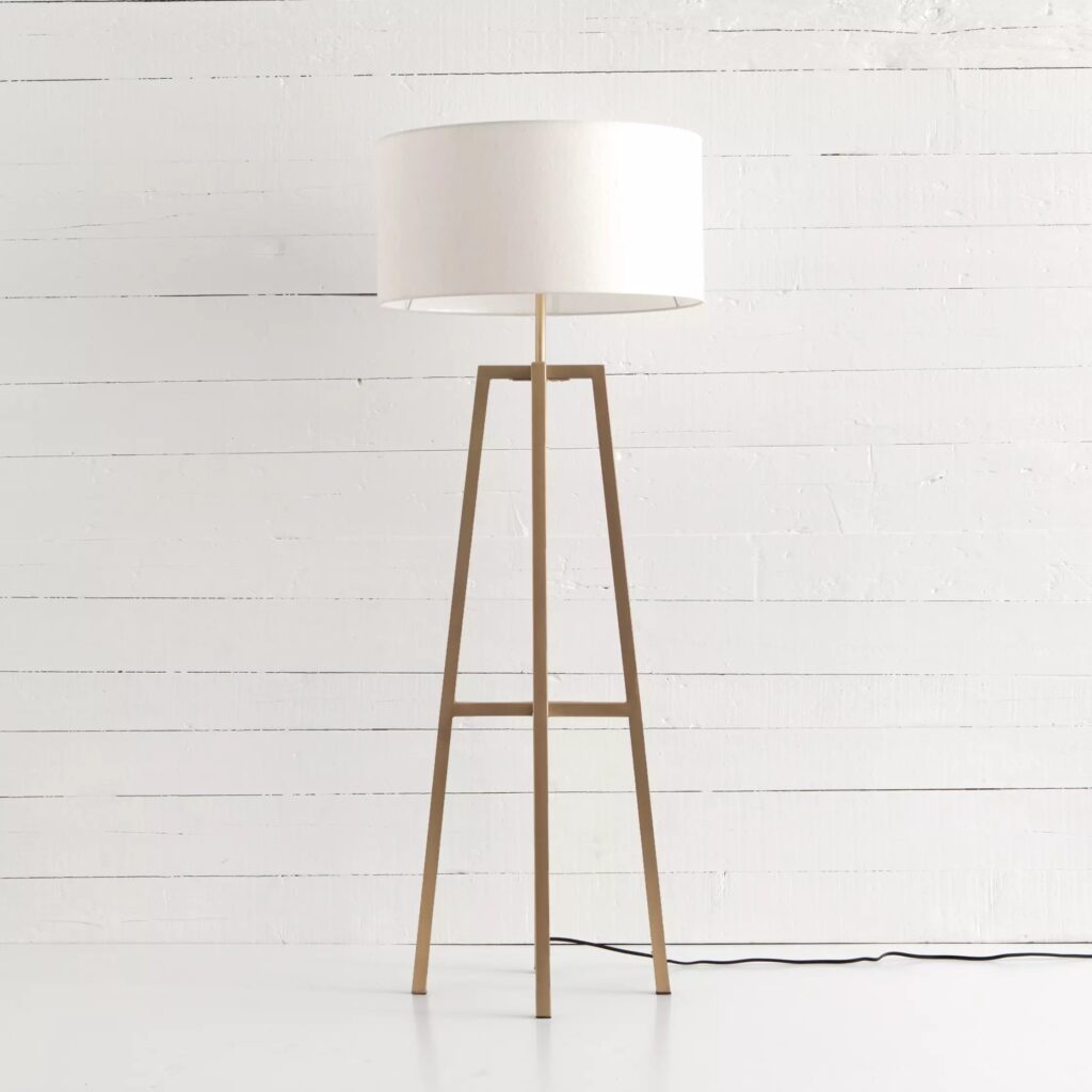 51 Gold Floor Lamps for Glamorous Illumination Anywhere