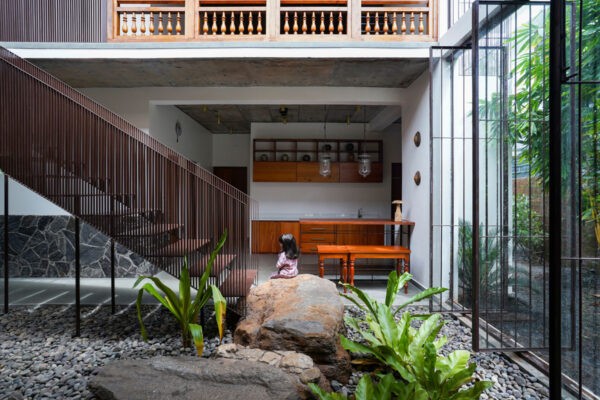 An Eclectic House With A Courtyard In Kerala, India