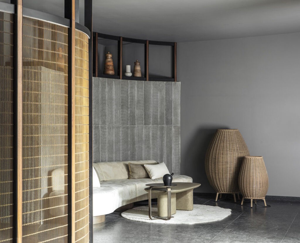 Stitching 2 Houses Together To Form The Hem House [Video]