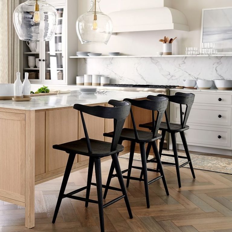 51 Black Bar Stools that Look Great with Any Decor Style