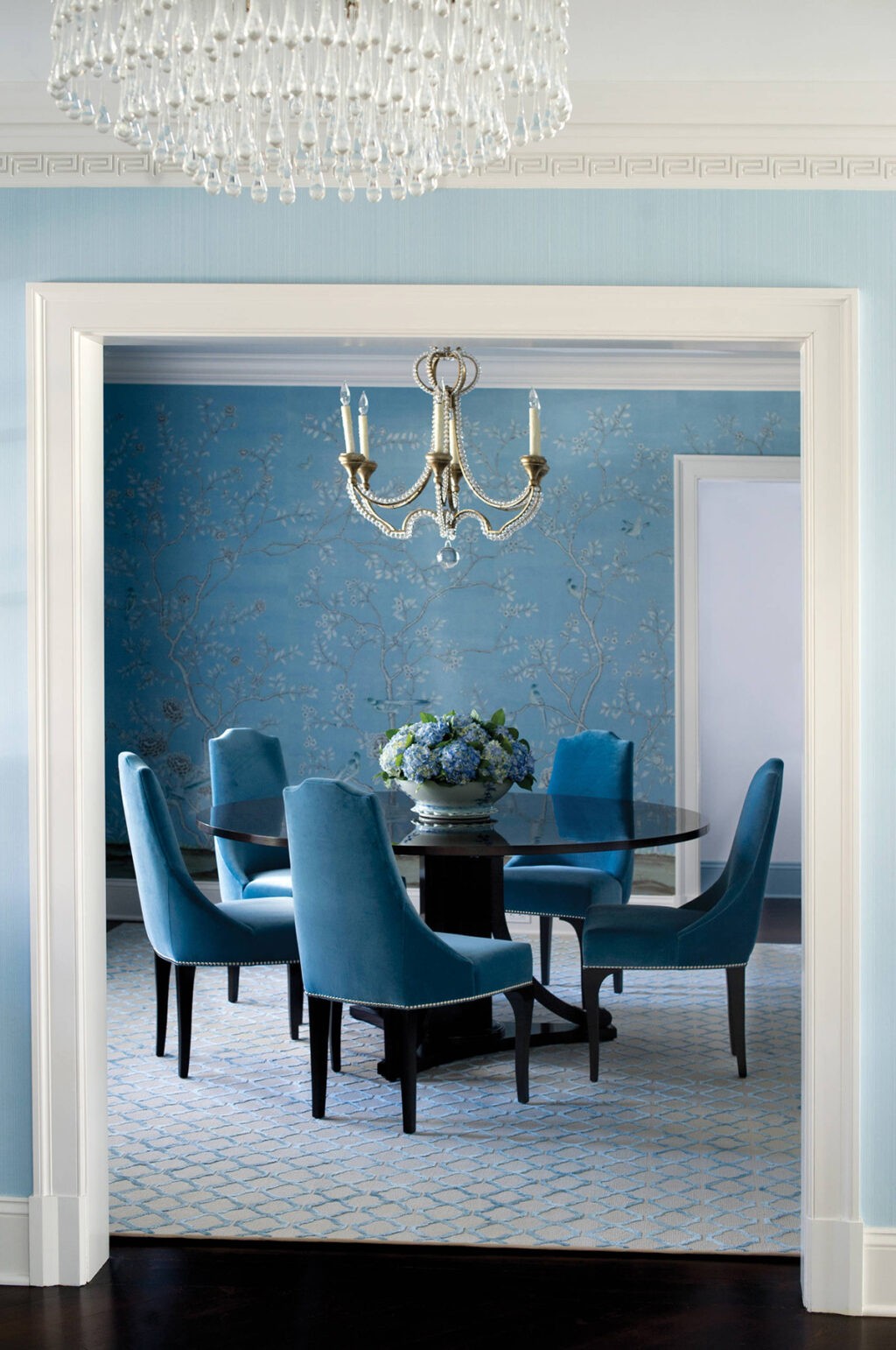 40 Blue Dining Room Designs With Tips & Ideas To Help You Design Yours