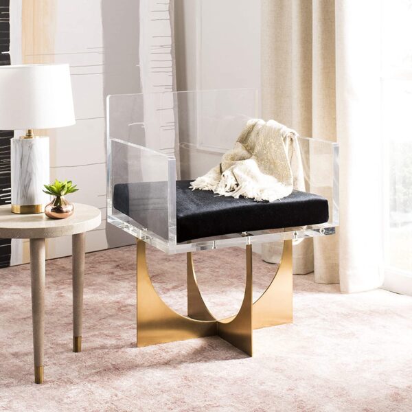 51 Clear Chairs That Put a Fresh Spin on Modern Minimalism