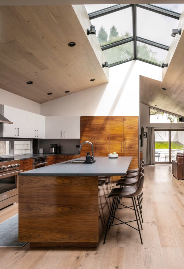 40 Mid Century Modern Kitchens With Tips And Photos To Help You Design Yours